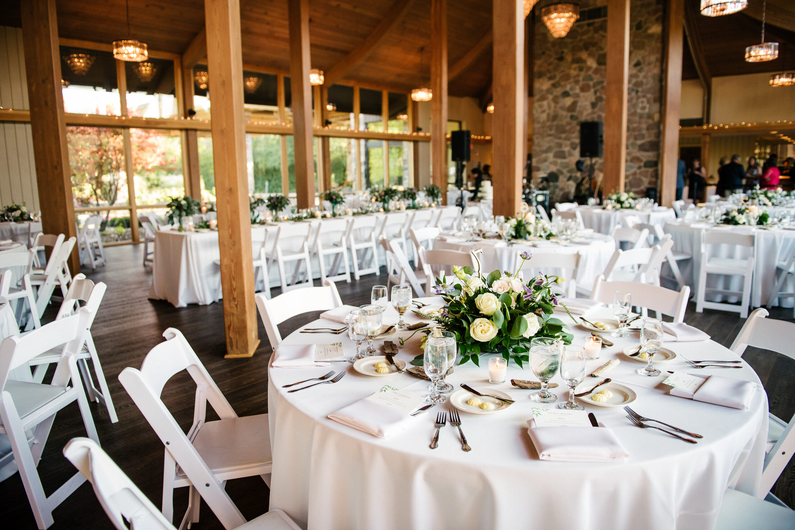 Jane & Kevin’s Boho-Chic Wedding Reception at Oak Brook Bath & Tennis ...